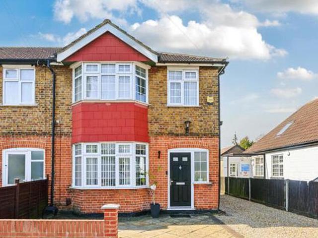 Harlington Road, Hillingdon, 3 Bedroom End
