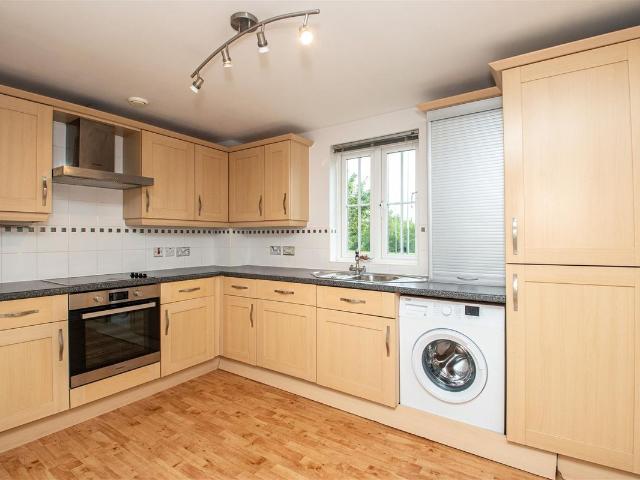 Harlow Crescent, Oxley Park, Milton Keynes MK4, 1 bed flat to rent, £1,095 pcm | PrimeLocation