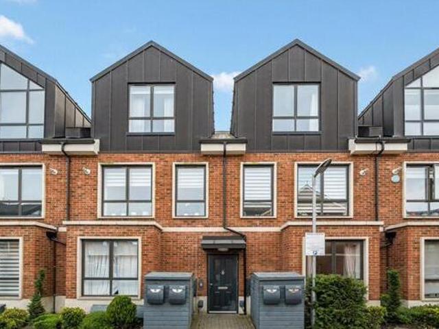 Harlow Gardens, Kingston Upon Thames, 1 Bedroom Flat