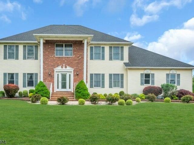 Harman Ct, Hillsborough Twp, Home For Sale