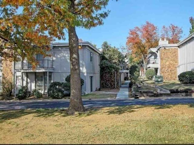 Harmony Glen Apartments 2 Bedroom Apartment for Rent at 2413 E 55th Pl, Tulsa, OK 74105 Lewis Crest