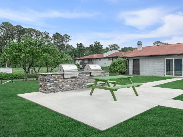 Harmony Plaza Apartments 2 Bedroom Apartment for Rent at 1870 Myrtle Dr Sw, Atlanta, GA 30311 Campbellton Road