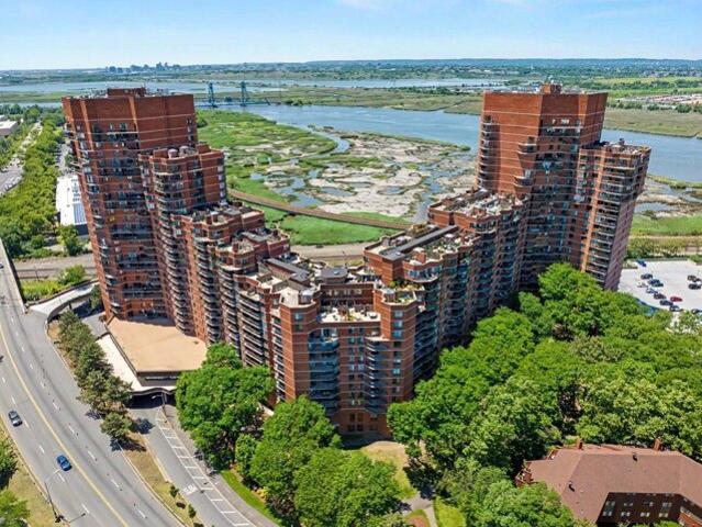 Harmon Cove Tower, Secaucus, Condo For Sale
