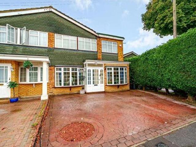 Harmondsworth, Summerhouse Lane, West Drayton, 3 Bedroom Semi detached
