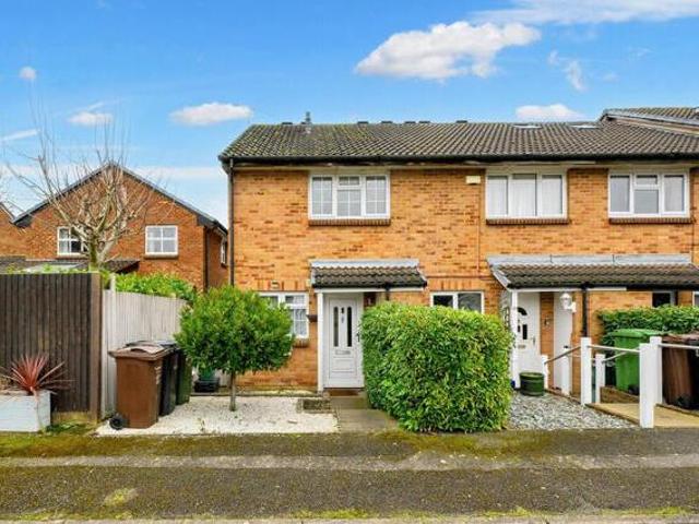 Harness Way, St. Albans, 2 Bedroom End
