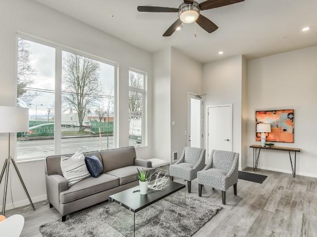 Harney 1 Bedroom Apartment for Rent at 8410 Se 17th Ave, Portland, OR 97202 Sellwood Moreland