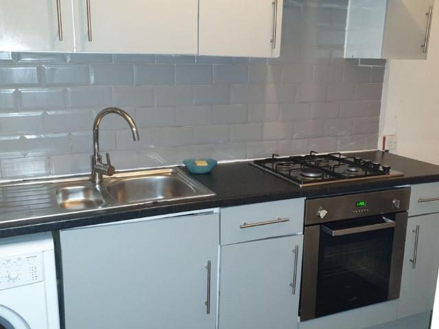 Harold Avenue, Leeds LS6, 2 bed property to rent, £850 pcm | PrimeLocation
