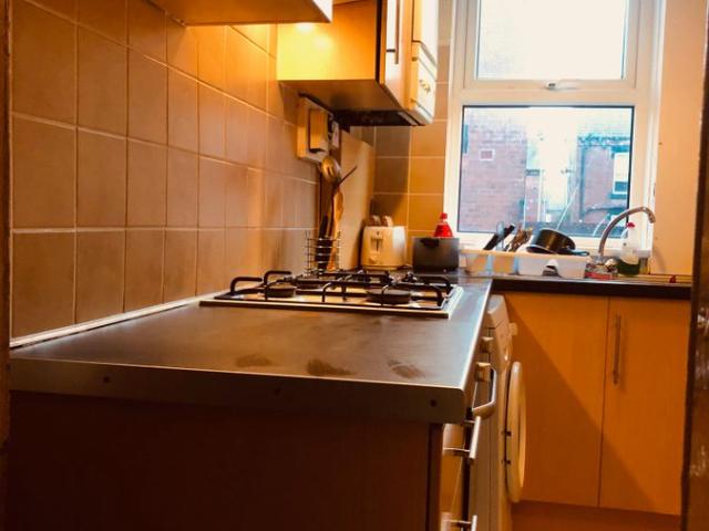 Harold Avenue, 4, Leeds LS6, 2 bed terraced house to rent, £1,000 pcm | PrimeLocation