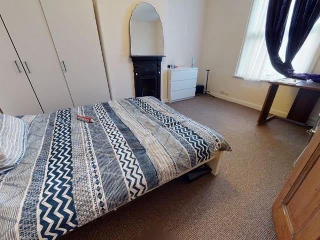 Harold Grove, Hyde Park, Leeds LS6, 2 bed terraced house to rent, £420 pppm | PrimeLocation