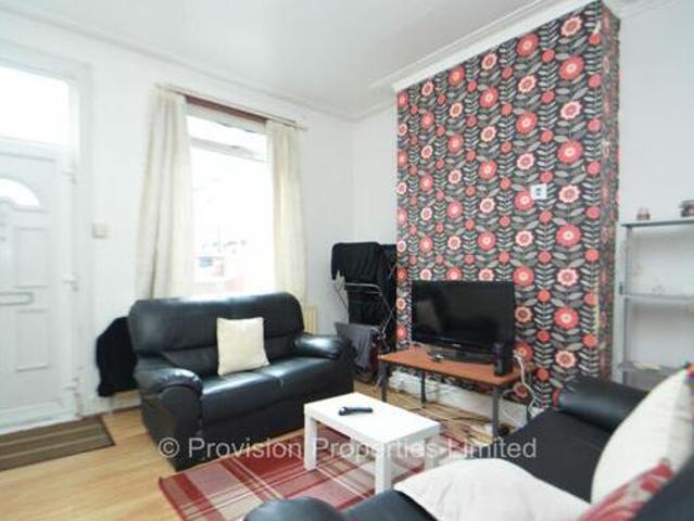Harold Grove, Hyde Park, 4 Bedroom Terraced