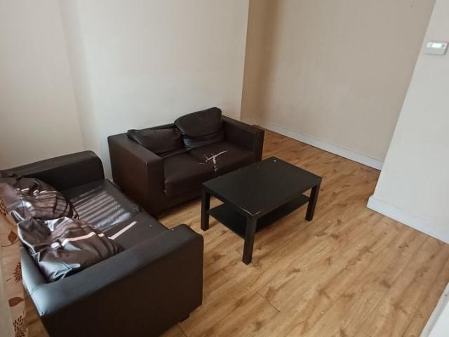Harold Mount, Hyde Park LS6, 2 bed terraced house to rent, £725 pcm | PrimeLocation