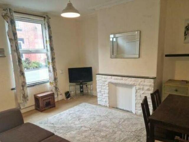 Harold Mount, Leeds, 2 Bedroom Terraced