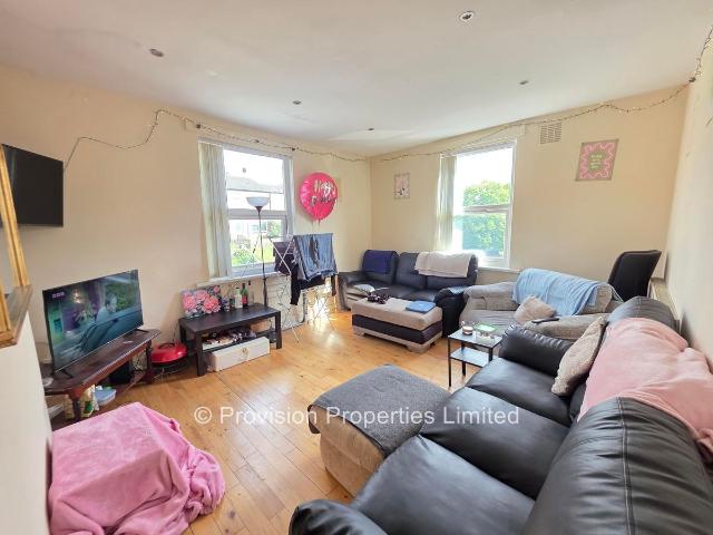 Harold Street, Hyde Park, Leeds LS6, 5 bed terraced house to rent, £1,842 pcm | PrimeLocation