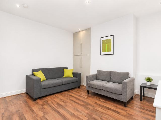 Harold Street, Leeds LS6 3 bed terraced house to rent £1,625 pcm £375 pw