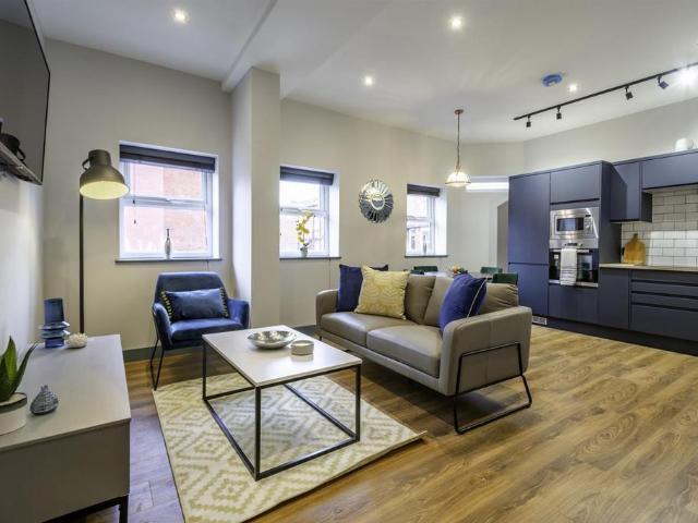 Harold Place, Leeds, LS6 2 bed flat to rent £1,700 pcm £392 pw