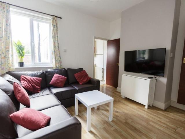 Harold Road 4 bed, Edgbaston B16 4 bed house to rent £1,425 pcm £329 pw