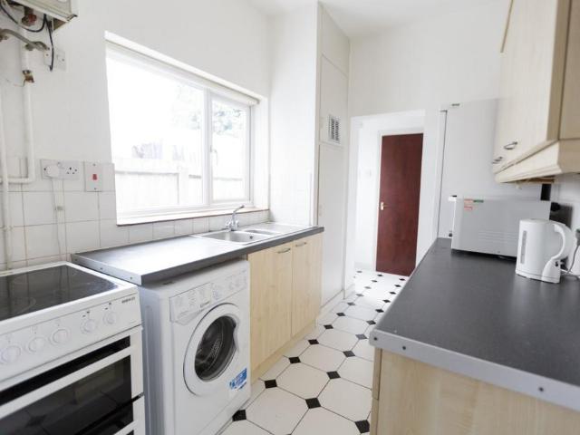 Harold Road 4 bed, Edgbaston B16 4 bed house to rent £1,889 pcm £436 pw