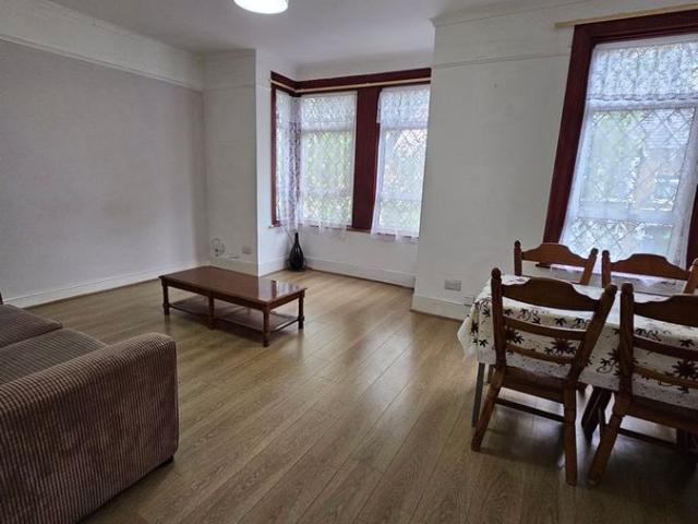 Harold Road, Leytonstone E11, 2 bed flat to rent, £1,800 pcm | PrimeLocation