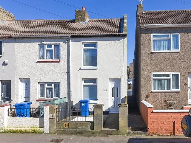 Harold Road, Sittingbourne ME10, 2 bed end terrace house to rent, £1,250 pcm | PrimeLocation