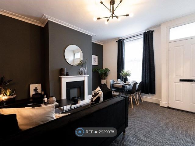 Harold Walk, Leeds LS6, 2 bed terraced house to rent, £1,200 pcm | PrimeLocation