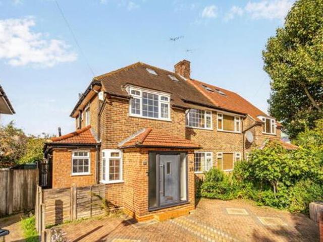 Harp Road, London, 4 Bedroom Semi detached
