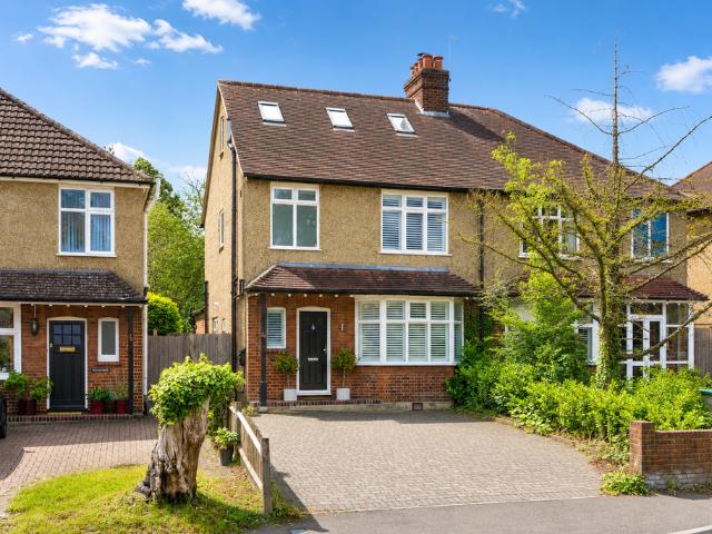 Harpenden Road, Hertfordshire AL3 4 bed semi detached house to rent £4,500 pcm £1,038 pw