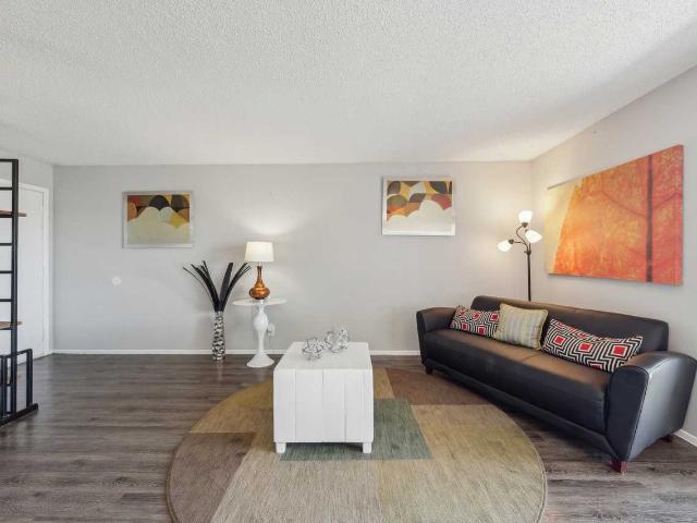 Harper at the Park 1 Bedroom Apartment for Rent at 950 E Bitters Rd, San Antonio, TX 78216 Country