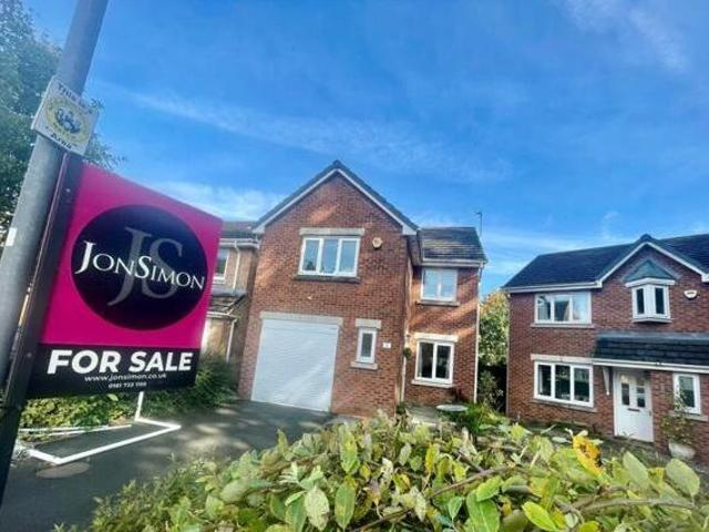 Harper Fold Close, Radcliffe, 4 Bedroom Detached