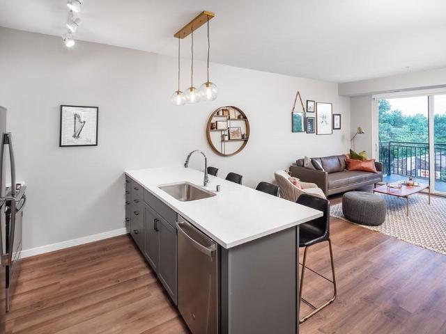 Harper Studio Apartment for Rent at 150 Snelling Ave N, St. Paul, MN 55104 Snelling Hamline