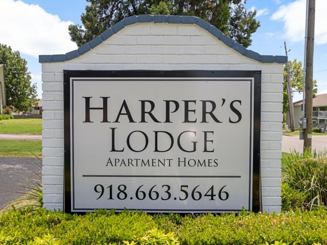 Harper's Lodge Apartments Don’t Miss Out — Save Up to $300 When You Move In!