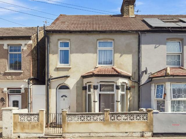 Harpour Road, Barking IG11, 3 bed semi detached house to rent, £2,300 pcm | PrimeLocation