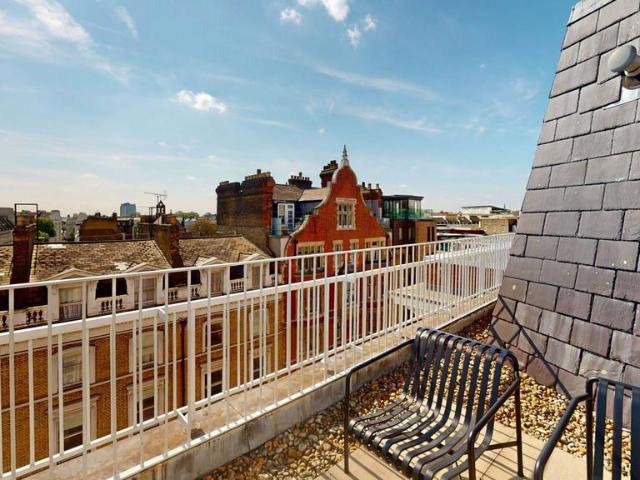 Harrington Court, South Kensington. 3 bed flat to rent £17,333 pcm £4,000 pw