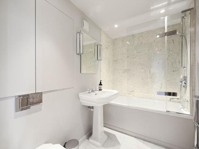 Harrington Gardens, South Kensington SW7, 1 bed flat to rent, £5,850 pcm | PrimeLocation