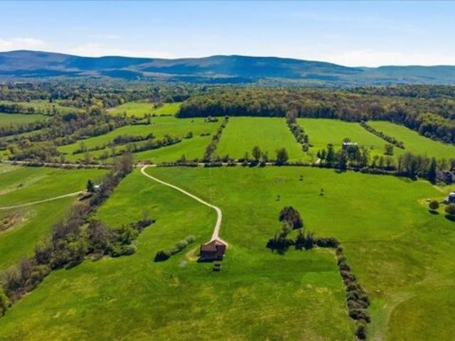 Harrington Rd, Bennington, Home For Sale