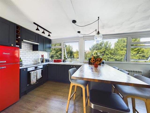 Harrington Road, Brighton BN1, 2 bed flat to rent, £1,650 pcm | PrimeLocation