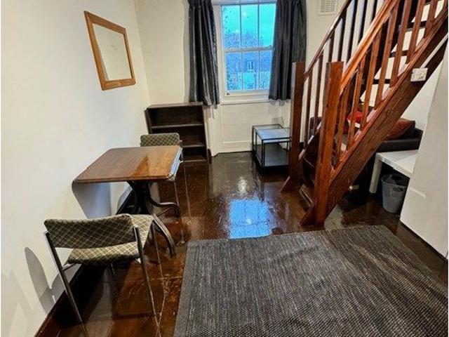 Harrington Square, London NW1, 1 bed flat to rent, £1,500 pcm | PrimeLocation