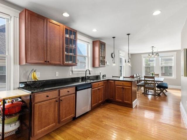 Harriet Ave Unit,belmont, Condo For Sale