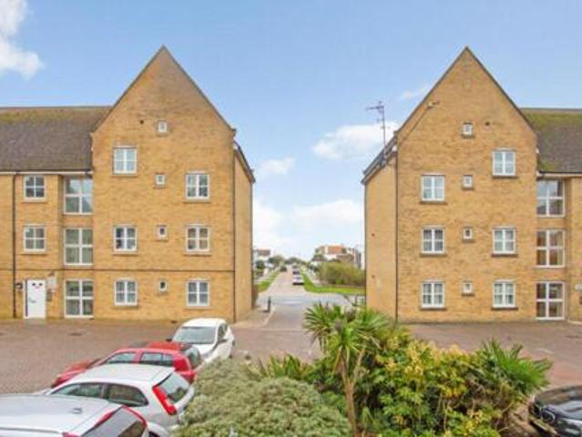 Harriet Place, Shoreham by sea, 2 Bedroom Flat