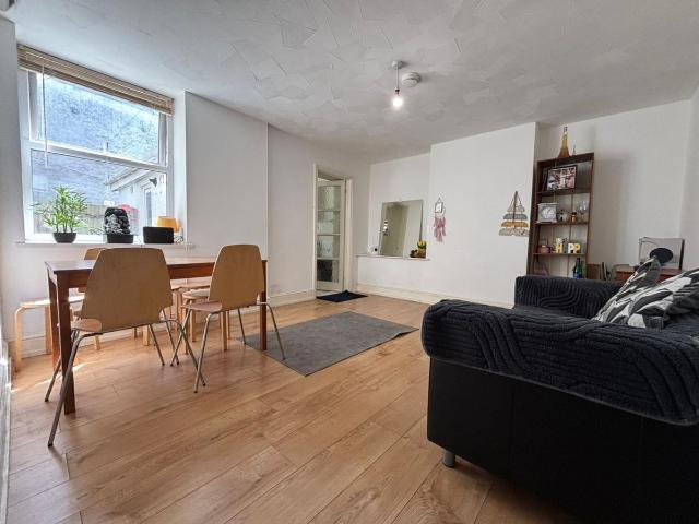 Harriet Street, Cathays CF24, 1 bed flat to rent, £900 pcm | PrimeLocation