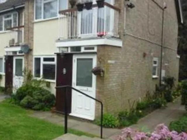 Harriet Way, Bushey Heath, WD23 4RH, United Kingdom | 1 bed apartment for rent #139622678 | Rentberry