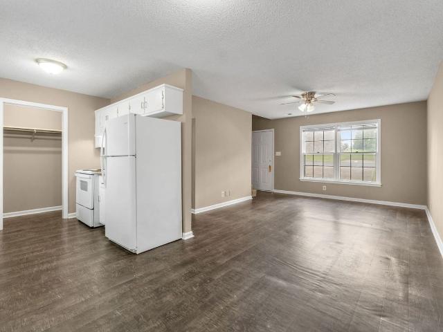 Harrier Court Townhomes 3 Bedroom Apartment for Rent at Harrier Ct, Clarksville, TN 37042
