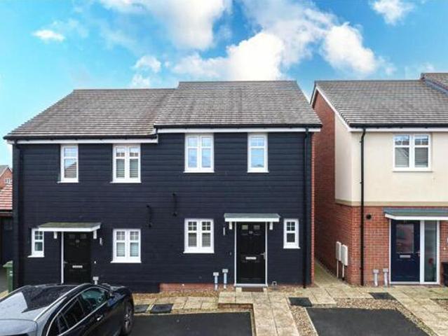 Harrier End, St. Albans, 2 Bedroom Semi detached