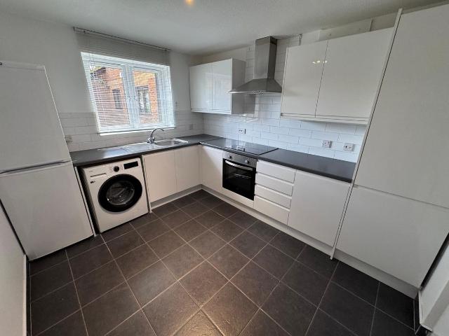 Harrier Road, London NW9, 2 bed flat to rent, £1,775 pcm | PrimeLocation