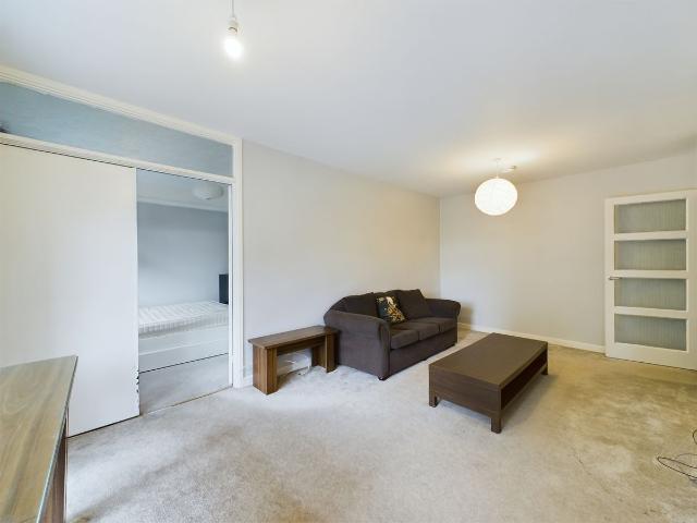 Harriers Close, Ealing W5, 1 bed flat to rent, £1,700 pcm | PrimeLocation