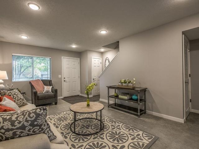 Harrisville Townhomes 2 Bedroom Apartment for Rent at 7312 S 81st St, La Vista, NE 68128