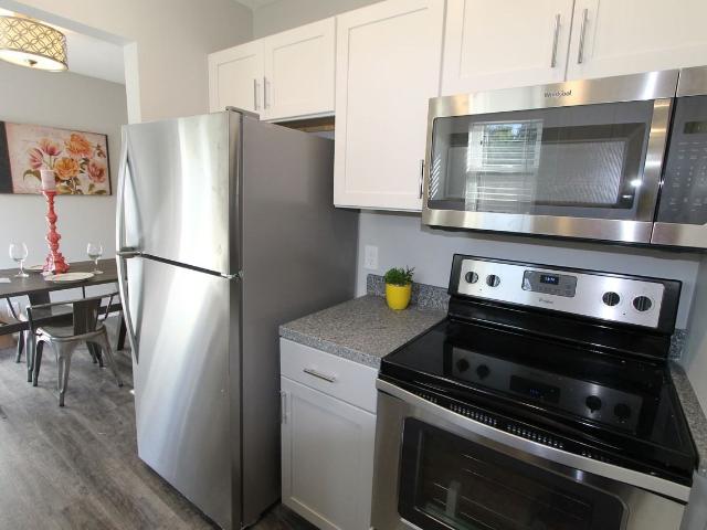 Harrisville Townhomes 2 Bedroom Apartment for Rent at 7312 S 81st St, La Vista, NE 68128