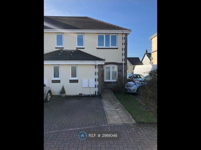 Harris Close, Kelly Bray, Callington PL17, 3 bed end terrace house to rent, £1,095 pcm | PrimeLocation