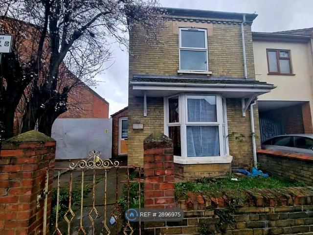 Harris St, Peterborough PE1, 3 bed semi detached house to rent, £1,400 pcm | PrimeLocation