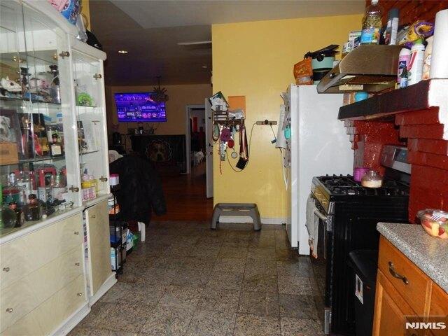Harrison Ave, Harrison, Home For Sale