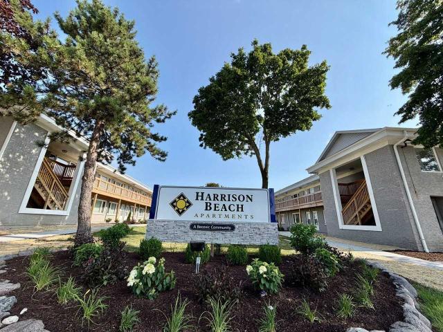 Harrison Beach Apartments 2 Bedroom Apartment for Rent at 4242 Harrison Ave, Rockford, IL 61108 Rolling Green